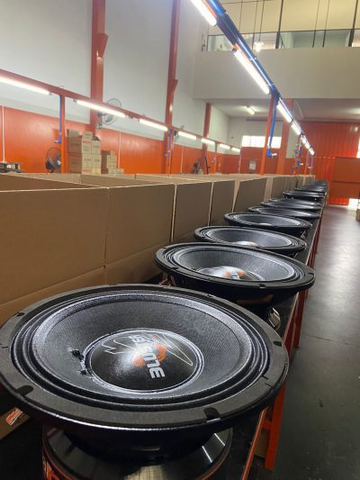 Bluster Alto Falantes | Apaixonados por som como você!